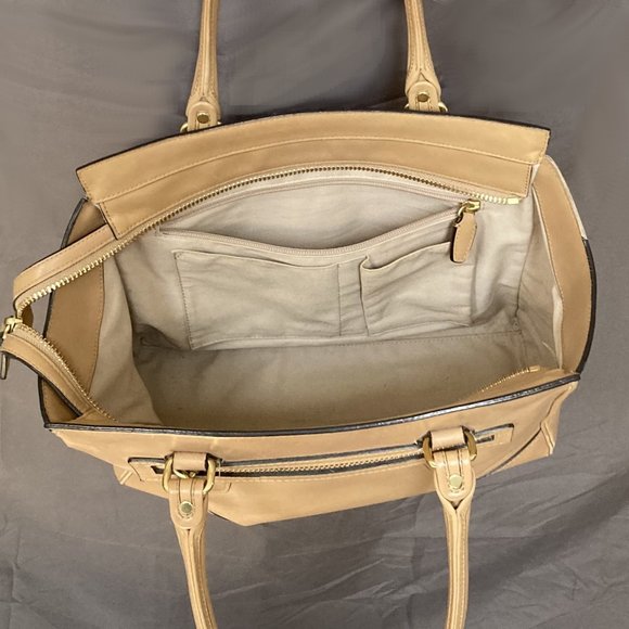 Coach | Bags | Coach Leather Tote Bag Legacy Candace M249 2421 Sand ...